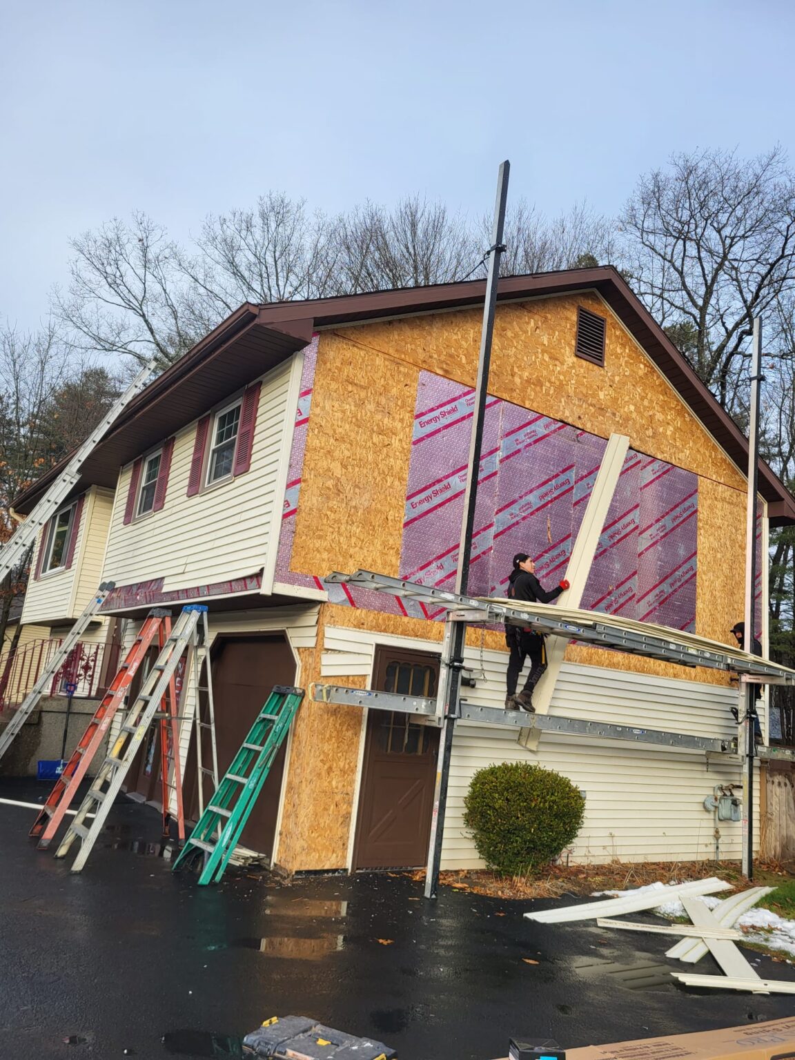 Siding Installation – GUAMAN ROOFING SERVICES
